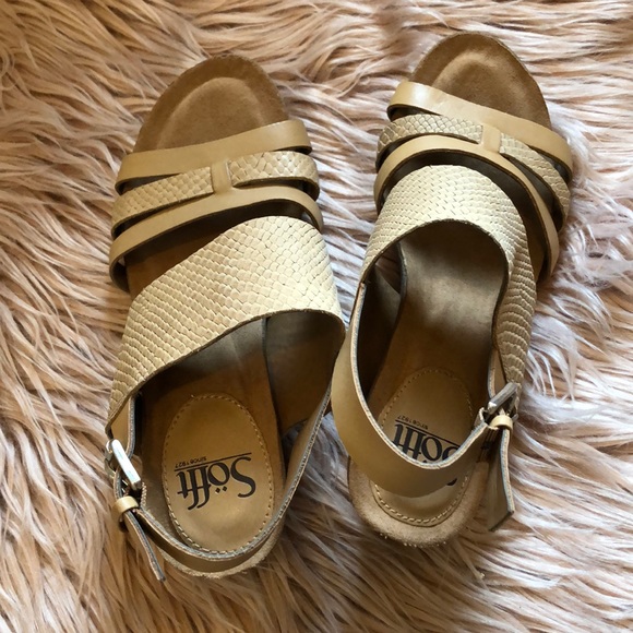 Sofft | Shoes | Sofft Velora Snake Embossed Wedge Sandal Size 65 | Poshmark